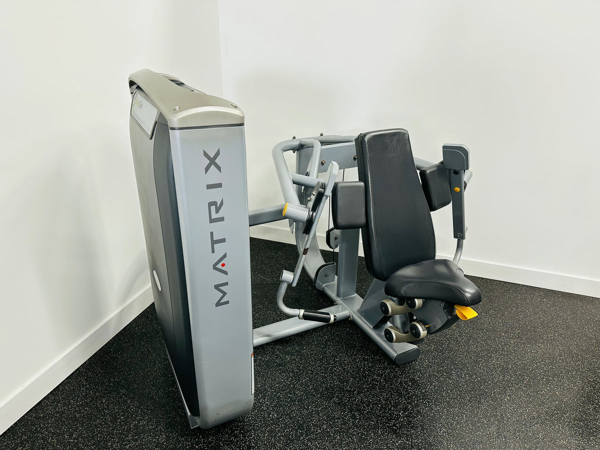 Matrix Ultra Independent Biceps Curl | Matrix Strength Machine